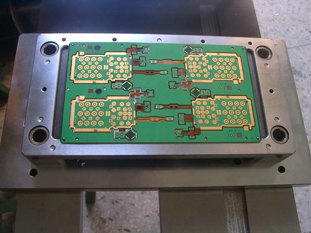 Automatic Pcb Circuit boards punching machine, PCB FPC panles punch ...
