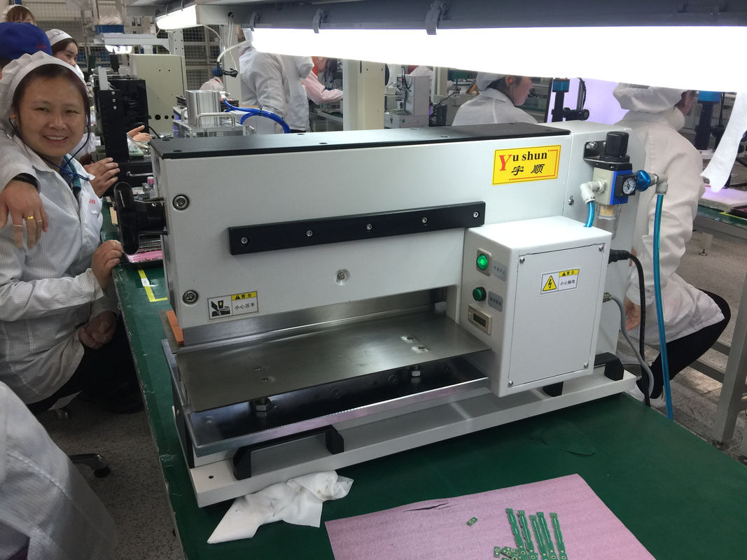 Pneumatically Driven Pcb Depaneling Pcb Separator Machine 960×425×350 mm
