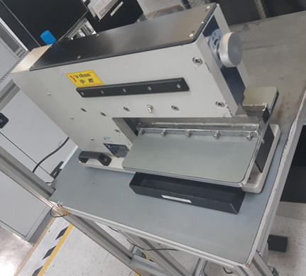 Single Sided FR4 PCB Lead Cutting Machine Round Led PCB Board Cutter